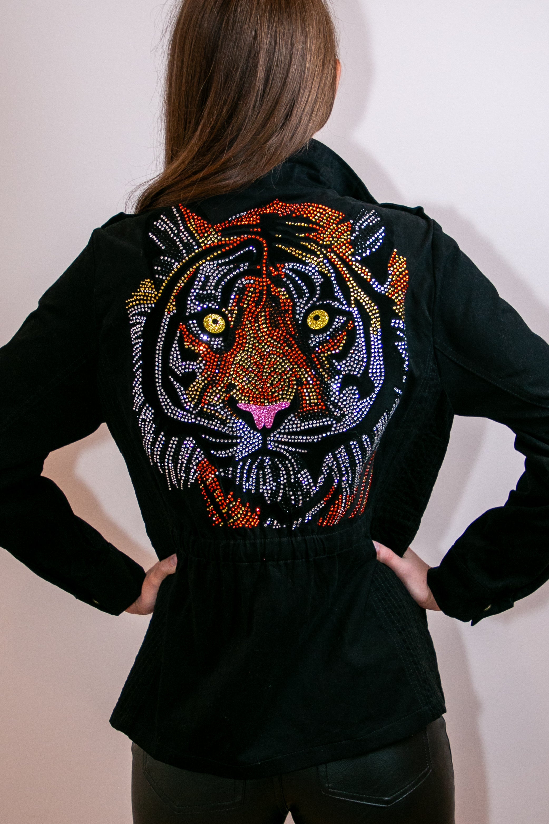 Looking for unique, trendy and customizable, high-end clothing ...